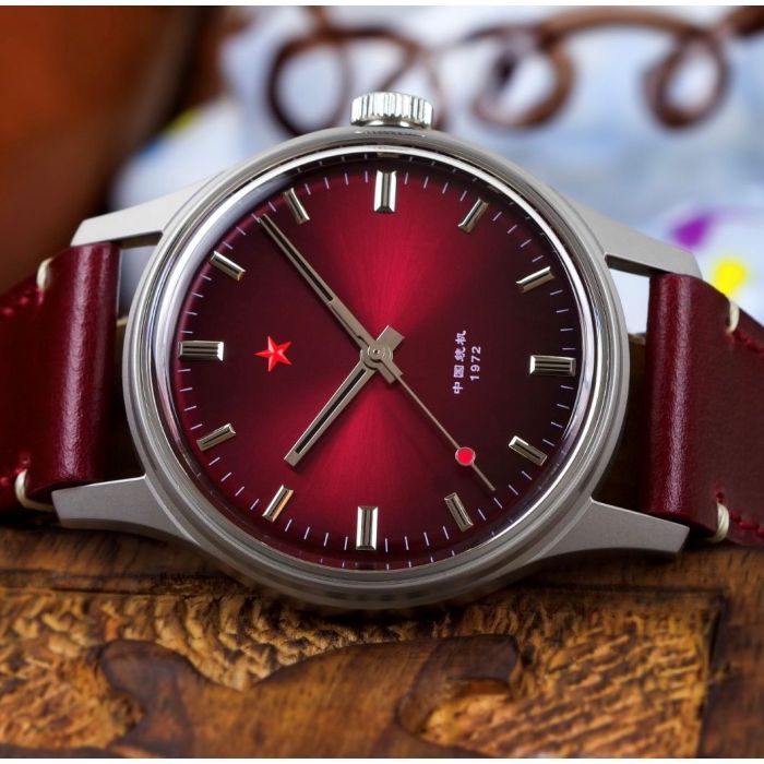 8598G-R Tongji Red Star 3-Hand Dress Watch with Cream Dial and ...